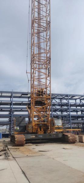 Quality 2017 Production Date XCMG Second-Hand Crawler Crane XGC260 93m Main Boom 66m for sale