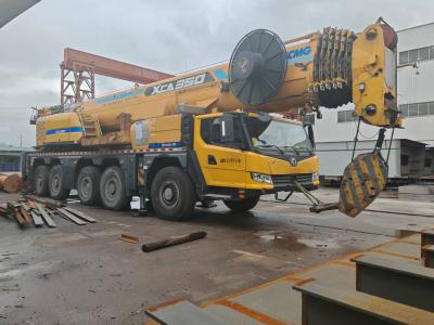 China 2019 XCMG Gebraucht-Kran ​​​​​​XCA220​​ Hauptausleger 73 Meter, Hilfsausleger 44 Meter, Gegengewicht 74 Tonnen, Betriebsstunden 8548h, Kilometerstand 61959km, Hervorragender Arbeitszustand. zu verkaufen