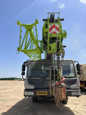 China 2022 Zoomlion ZTC252V Gebruikte Kraan 44m Hoofdmast 8m Jib 7.2 Ton Contragewicht 2041u Draaitijd 11575km Kilometerstand Uitstekende Werkconditie Te koop