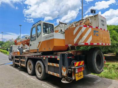 China Excellent Working Condition 2014 Zoomlion QY25V5 Used Crane with 25t Hook Main Arm 40 Meters Auxiliary Arm 8 Meters Counterweight 7.2 Tons for sale