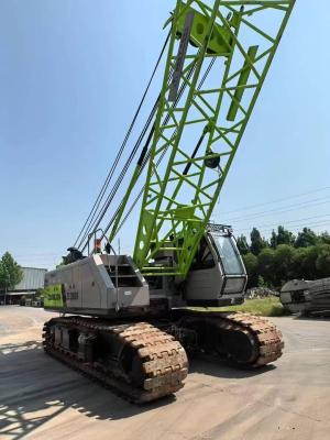 Cina 2017 Zoomlion Used Crawler Crane ZCC800H Braccio principale 40 metri, braccio ausiliario 18 metri, contrappeso 29 tonnellate, tempo di funzionamento 6850h, condizioni di lavoro eccellenti. in vendita