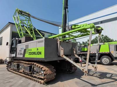 Cina 2017 Zoomlion Used Crawler Crane ZCC800H Braccio principale 40 metri, braccio ausiliario 18 metri, contrappeso 29 tonnellate, tempo di funzionamento 6850h, condizioni di lavoro eccellenti. in vendita