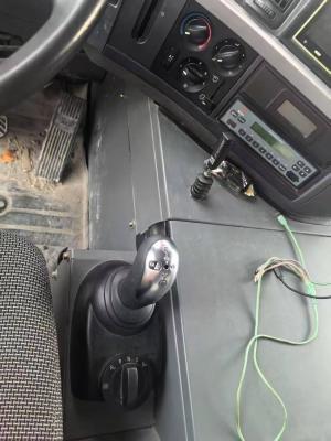 China 2019 Sany usou guindaste STC1100 com boom principal de 73 metros, jib de 18 metros, contrapeso de 42 toneladas e excelentes condições de trabalho. à venda