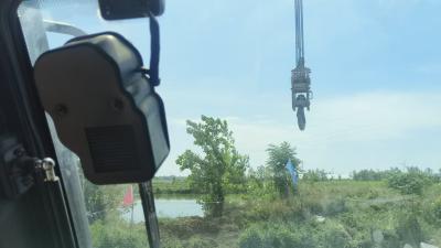 Cina Autogru cingolata usata Zoomlion ZCC850V del 2021, braccio principale 40 metri, jib 18 metri, contrappeso 29 tonnellate, ore di funzionamento 6850h, eccellenti condizioni di lavoro. in vendita