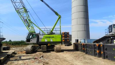 Cina Autogru cingolata usata Zoomlion ZCC850V del 2021, braccio principale 40 metri, jib 18 metri, contrappeso 29 tonnellate, ore di funzionamento 6850h, eccellenti condizioni di lavoro. in vendita