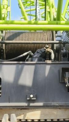 Cina Autogru cingolata usata Zoomlion ZCC850V del 2021, braccio principale 40 metri, jib 18 metri, contrappeso 29 tonnellate, ore di funzionamento 6850h, eccellenti condizioni di lavoro. in vendita