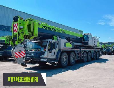中国 2022 Zoomlion 中古クレーンZAT4000A863 90mブーム,48mジブ,150t対重量,および2041h運用寿命. 優れた作業条件. 販売のため
