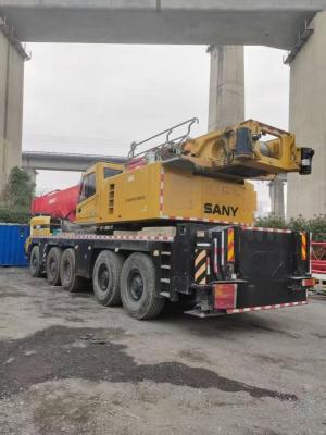 중국 2021년 새니 사용된 SAC2600T8 크레인은 81m의 붐, 36m의 지브, 그리고 90톤의 반중량으로 구성되어 있습니다. 판매용