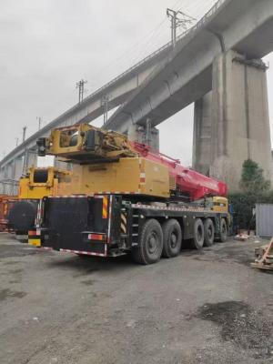 중국 2021년 새니 사용된 SAC2600T8 크레인은 81m의 붐, 36m의 지브, 그리고 90톤의 반중량으로 구성되어 있습니다. 판매용
