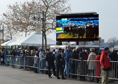 China P10.6mm DIP346 LED Lamp 10.66mm Pixel Pitch Outdoor Advertising LED Media Billboard for sale