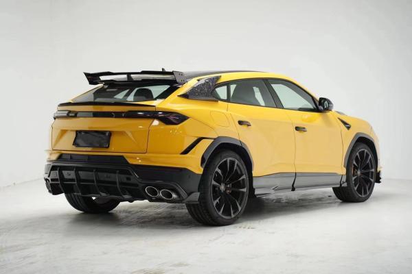 Quality URUS Lamborghini Body Kit 2018-2019 Carbon Fiber Front Lip Diffuser Urus Wide for sale