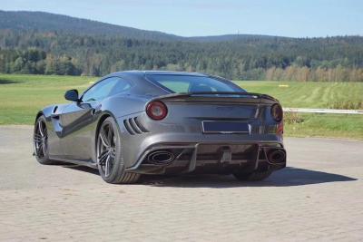 China Voor Ferrari F12 Droog koolstofvezel body kit F12 Opgewaardeerde MSY stijl voor- en achterbumper spoiler hood Te koop