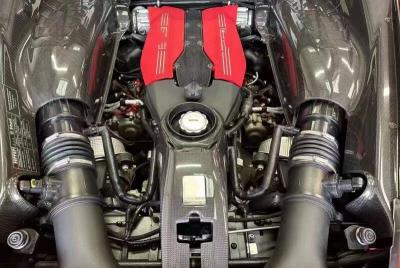 Cina 488 Ferrari Body Kit Scudo motore in fibra di carbonio secca OEM Cappuccio per olio in fibra di carbonio in vendita