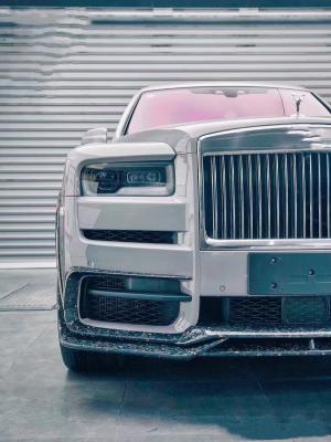Cina 2018 - 2019 Cullinan Body Kit DW Style Front Lip Diffuser Spoiler Widebody Kit in vendita