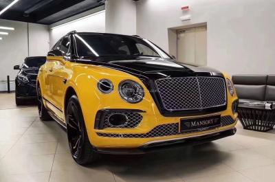 Cina Per Bentley Bentayga Kit corpo in fibra di carbonio Bentayga aggiorna il W12 stile di fibra di carbonio spoiler diffusore labiale anteriore in vendita