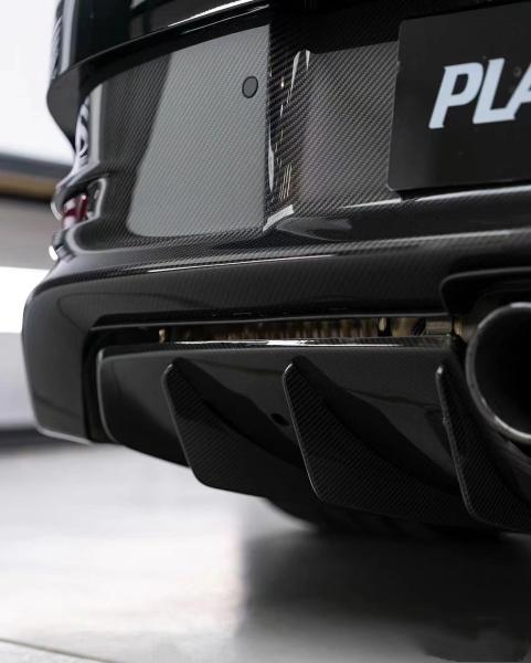 Quality 146cm 2020 Porsche 992 Body Kit Front Lip Diffuser Spoiler Hood Body Kit OEM for sale
