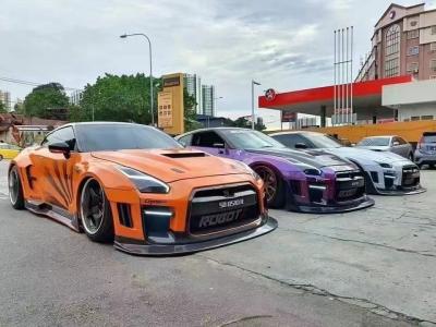 Cina Customized 2022 Nissan Body Kit Front And Rear GTR R35 Car Bumper Covers in vendita