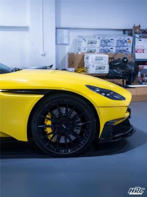 Cina Per Aston Martin DB11 Carbon Fiber Body Kit DB11 Upgraded PK Style Carbon Fiber Front Lip Diffuser Spoiler Hood in vendita