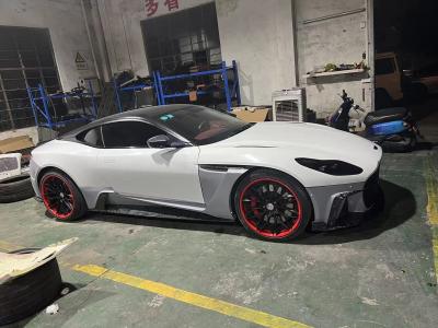 Cina DB11 Aston Martin Widebody Kit Verde Parasole Labbra Splitter Db11 Body Kit in vendita