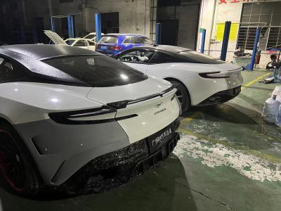 Cina DB11 Aston Martin Widebody Kit Verde Parasole Labbra Splitter Db11 Body Kit in vendita
