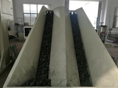 China 550 - 700 Taschen/Kohlen-Aufbauschungs-Anlage der Stunden-Holzkohlen-Verpackungsmaschine-3.8KW zu verkaufen