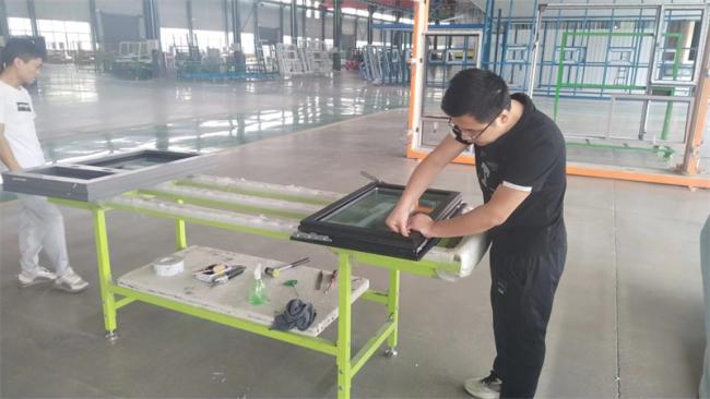 Hardware Fitting Assembly