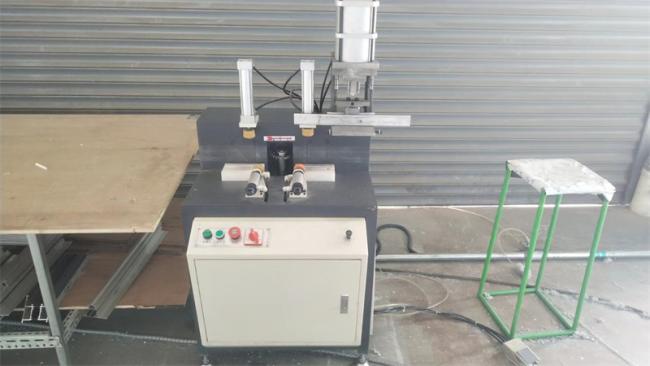 Flume Opening Machine