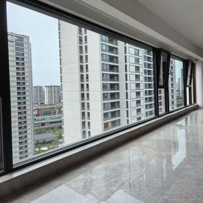 Skate Thermal Break Aluminum Alloy Casement Window with Double Tripled Glazed Tempered Glass