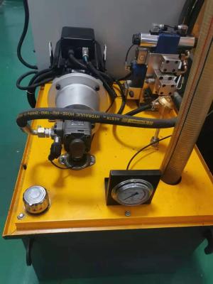 Cina 63T servo CE su ordinazione ISO9001 della pressa idraulica 630KN 25Mpa 5.5KW in vendita