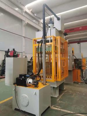 China Máquina de Ton Four Column Hydraulic Press do servo 100 para o processamento do metal à venda