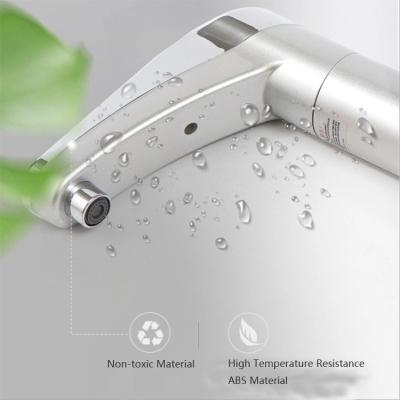 Cina Rubinetto girante del bacino del lavandino di cucina da 120 gradi, rubinetto di acqua fredda caldo di istante dell'ABS 3500W in vendita