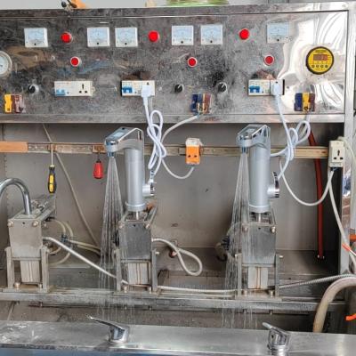 Cina Automaticamente rubinetto 3000W elettrico dell'acqua calda di istante della cucina del lavandino con Flex Spout RoHs in vendita