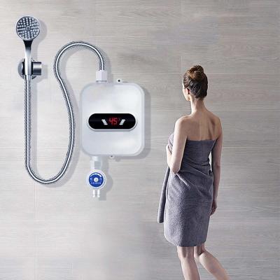 Cina acqua Heater With Shower Head di 3500W 220V Mini Electric Tankless Instant Hot in vendita