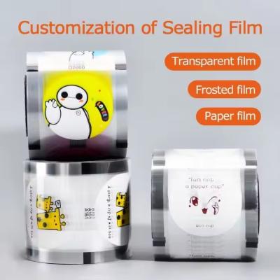 Cina Laminated Plastic Roll Sealing Film Packaging Custom Printed 90mm 95mm Common Sealing Film Pp Paper Film For Bubble Tea in vendita