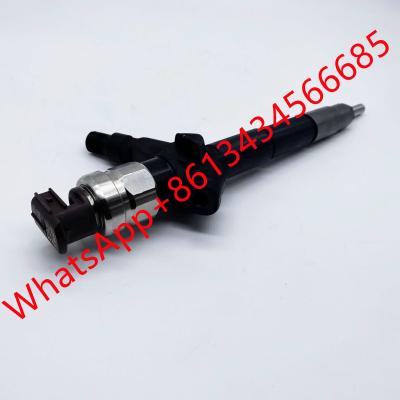 China INJECTOR NOZZLE FOR NAVARA D40 D22 D21 YD25 16600-VM00D 16600-EC00A 16600-EB300 for sale