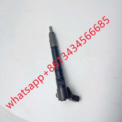 China 23670-0E020 Factory Price Common Rail System Fuel Injector Nozzle For Toyota Hilux Revo OEM 236700E020 for sale