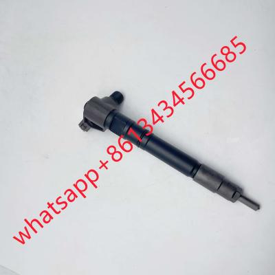 China 23670-0E020 Factory Price Common Rail System Fuel Injector Nozzle For Toyota Hilux Revo OEM 236700E020 for sale