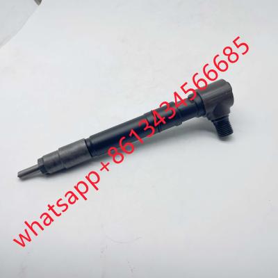 China 23670-0E020 Factory Price Common Rail System Fuel Injector Nozzle For Toyota Hilux Revo OEM 236700E020 for sale