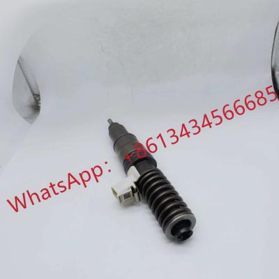 Cina Iniettore di combustibile diesel E3.27 per l'EURO MD13 6 di  21977918 BEBE4P02001 BEBE4P03001 22254576 in vendita