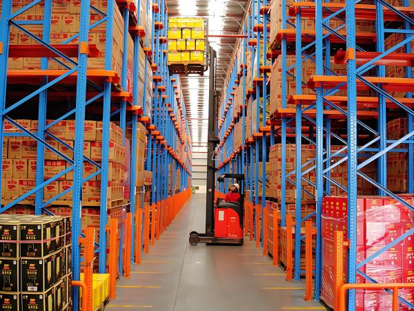 Quality Intensive Storage Shelves Steel Metal Heavy Duty Roller Rack Drive-in Rack For Warehouse for sale