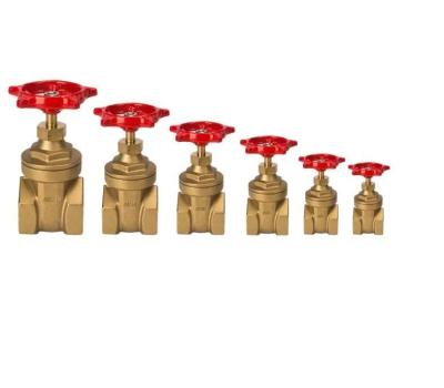 Cina Valvola di porta di ottone a filo femminile manuale con acqua forgiata 200 Wog con ordine minimo di 1 pezzo in vendita