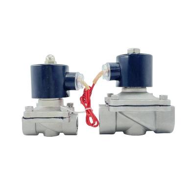 Cina 2W in acciaio inossidabile Valvola solenoide elettrica per acqua fluida Compatta e spaziosparmio in vendita