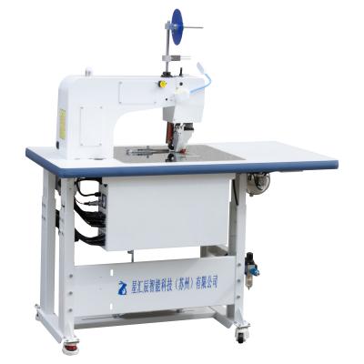 중국 산업용 스팀 프리 다림질 기계 심지 융착용 공급 및 배출 동기화 판매용