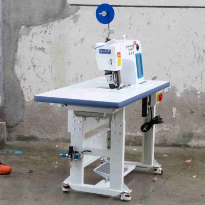 중국 산업용 스팀 프리 다림질 기계 심지 융착용 공급 및 배출 동기화 판매용