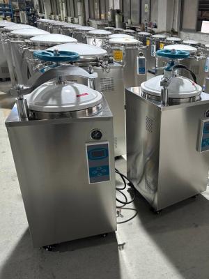 China 50L LCD-Display Schnellöffnungs-Tür Vertikaler Laborautoklav zu verkaufen