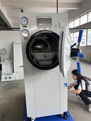 Cina 100L Autoclavo orizzontale cilindrico asciugatura a vuoto doppia porta tre fase 9kw in vendita