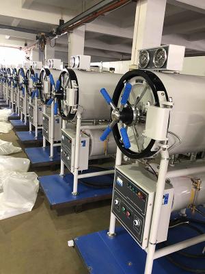 Cina Sterilizzatore a vapore orizzontale certificato CE per laboratorio medico con display e controllo a manopola in vendita