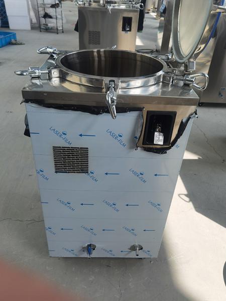 Quality 50L Simple Operation For Medical Use Non Vacuum Top Loading Vertical Autoclave for sale
