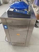 China 50L Vertical Autoclave Machine Automatic Control Drying Function pulsating vacuum sterilizer for sale