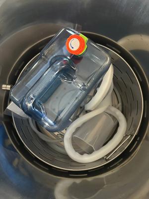 China Automated Vertical Autoclave Machine Build In Printers Vertical 100 Litres Pressure Steam Autoclave for sale